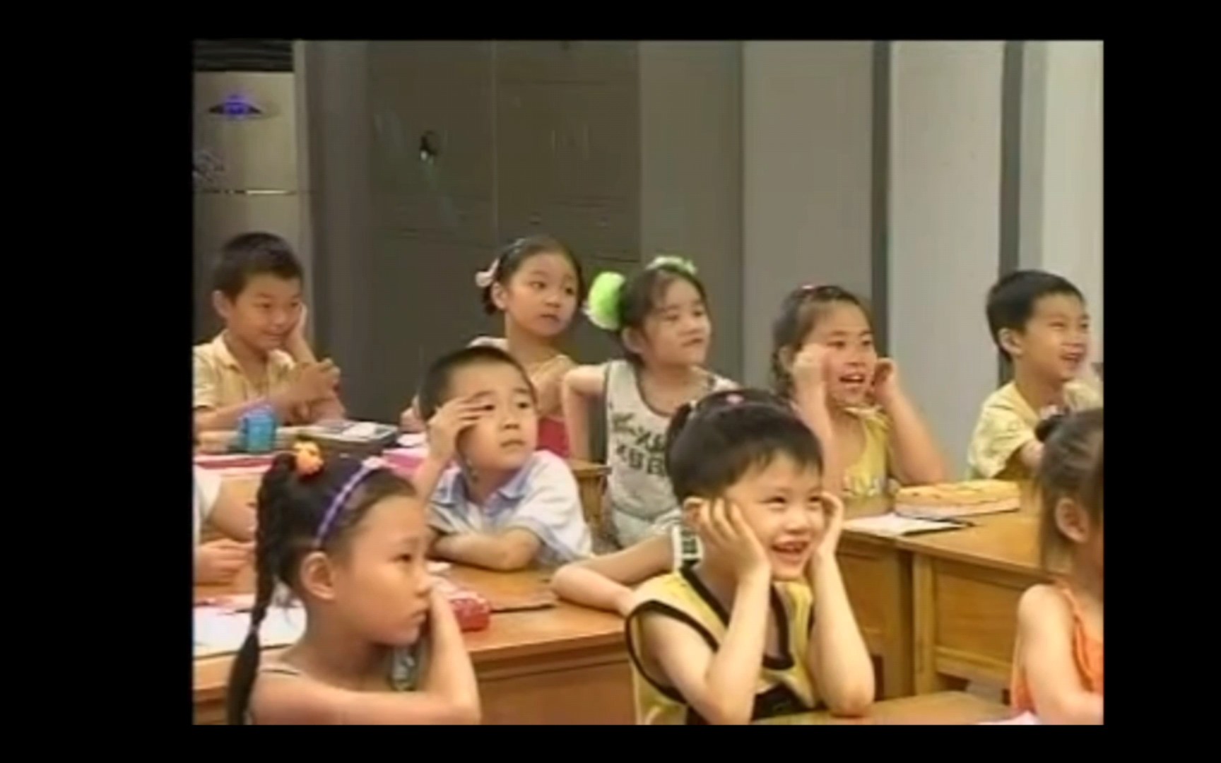 小学数学概念教学课例|图形的认识|第一学段|《角的初步认识》课堂实录