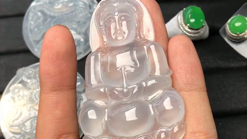 翠知识分享:冰种与糯冰一字之差,都有哪些表现,如何区分?