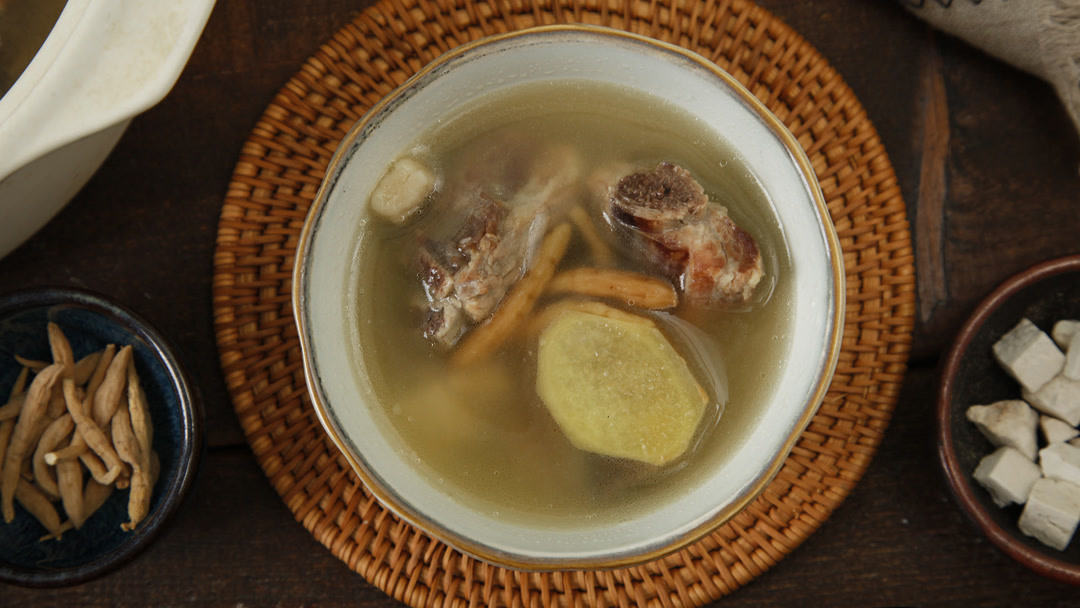 健脾养胃祛湿佳品,太子参茯苓陈皮排骨汤