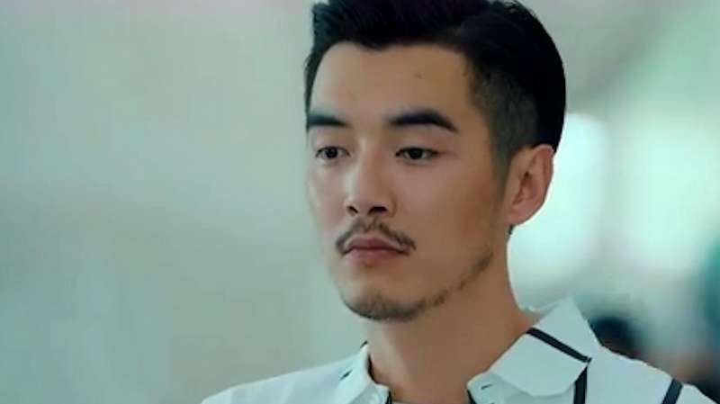 《二十不惑》周寻去了上海,依旧要追求姜小果,期待两人重逢!