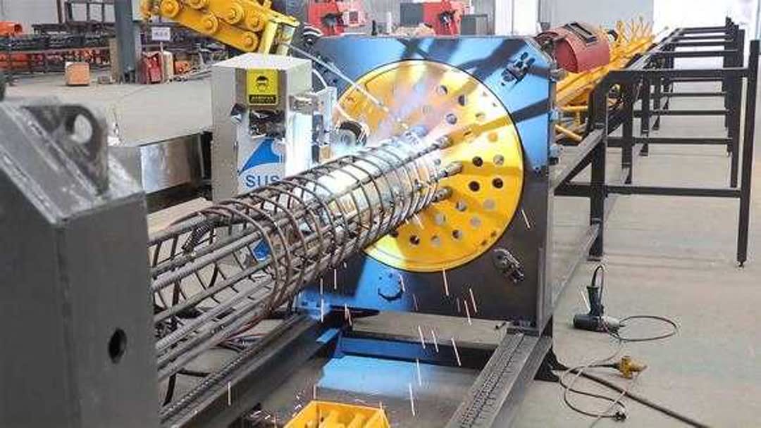 全自动钢筋笼滚焊机,自动焊接机器人完整绕筋过程