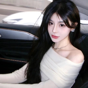 月亮上的小丸犊子 