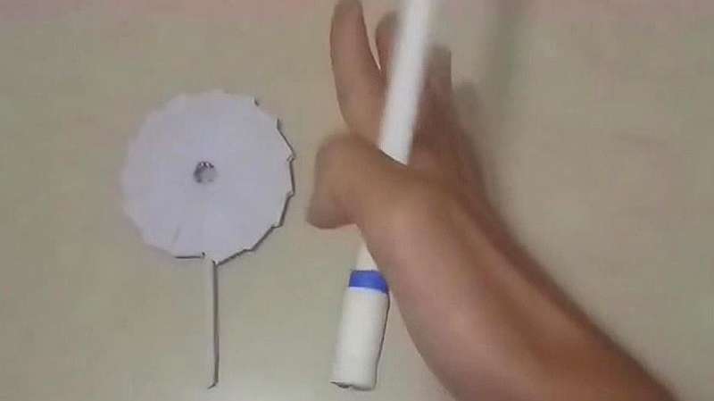 非常炫酷的转笔教程,步骤简单,有趣又好玩!