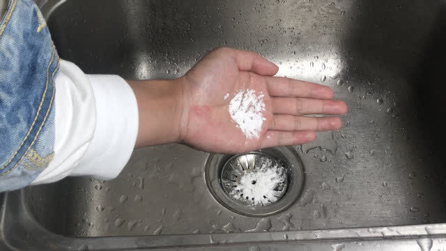 厨房下水道容易堵,教你疏通小技巧,立马疏通以后再也不怕堵