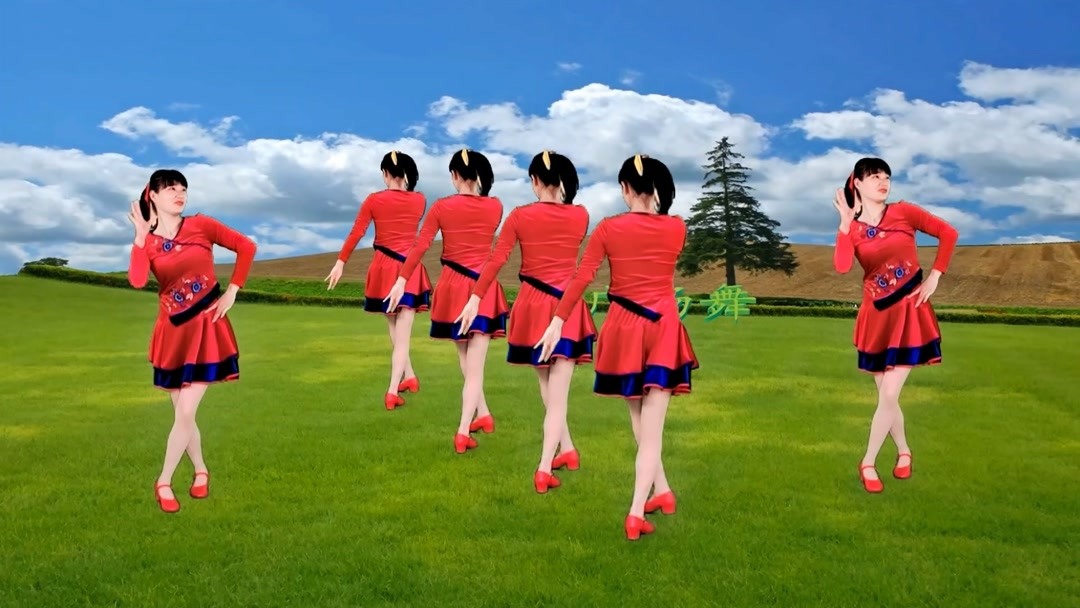 广场舞《谁是我的新郎》歌声热情悠扬,动作简单又大方,漂亮