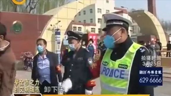 太原高三年级开学,交警加强学校周边交通疏导,确保学生安全返校