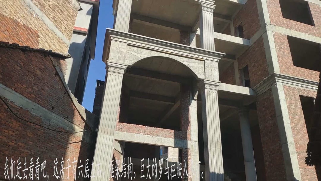 农村的房子宽敞明亮,准备安装电梯方便上下 城里人羡慕了