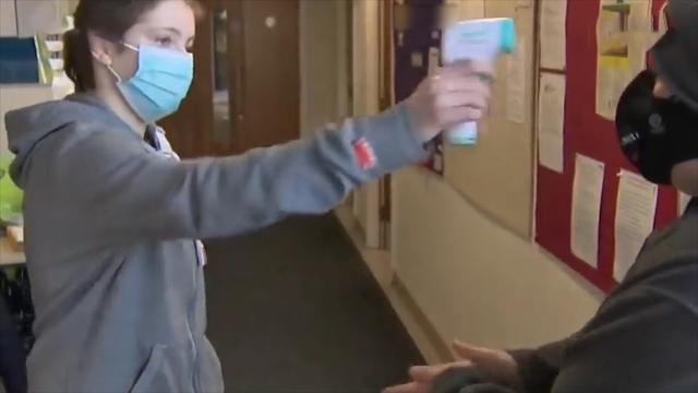 新冠疫情:英国正调查一种新发现的变异新冠病毒