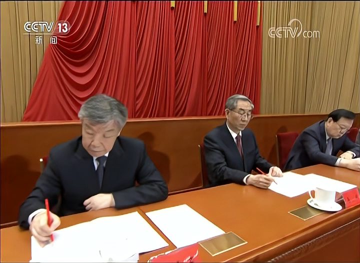 【央视快评】不断推进马克思主义中国化时代化