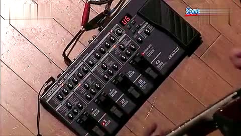 BOSS ME-80 电吉他 综合-合成效果器 视听 昊方乐器