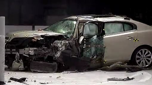 纸糊的车?林肯说这辆车安全性完爆沃尔沃,碰撞测试被狠狠打脸!