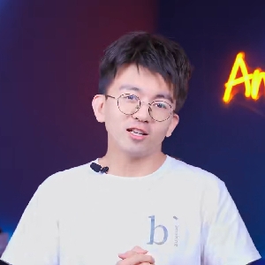 b战阿希呀 