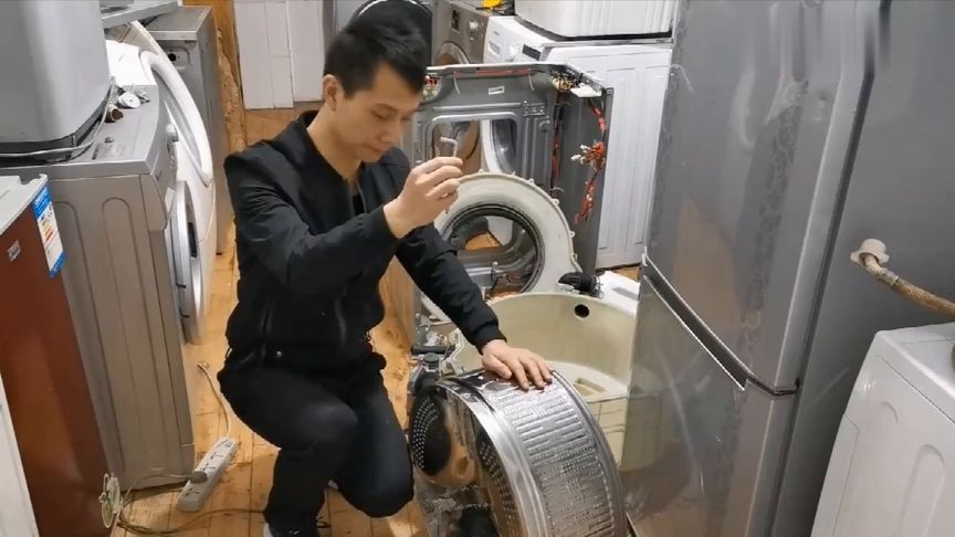 详细讲解拆卸滚筒洗衣机(3)