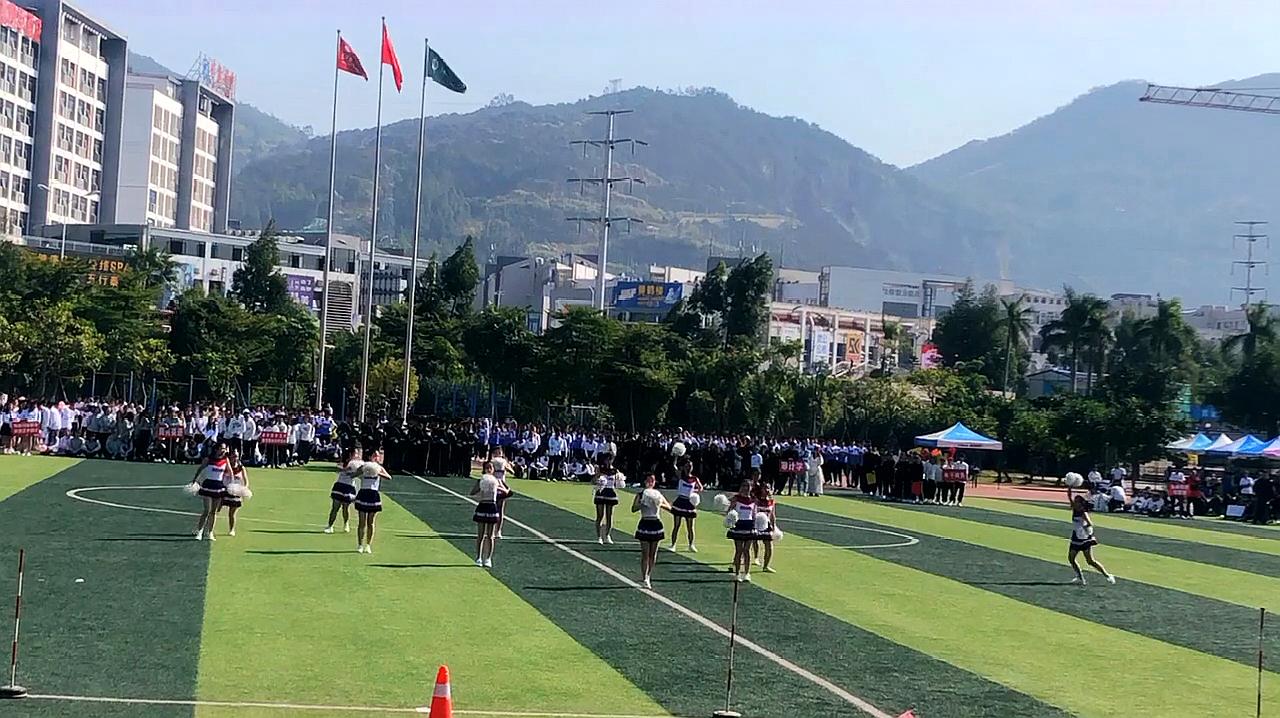 真是太美了,运动会开幕式上小姐姐们的舞蹈太优美了