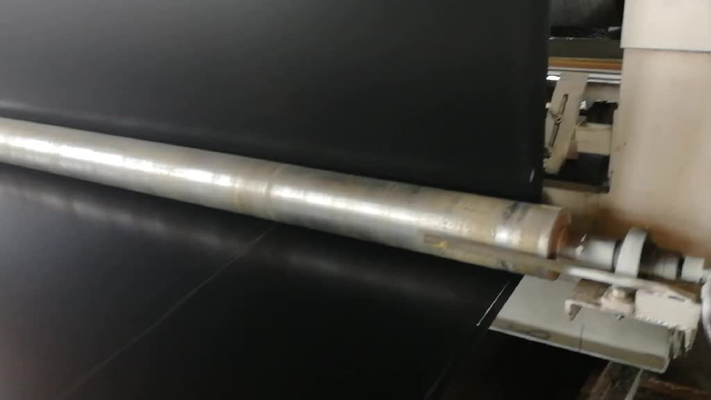HDPE土工膜生产一线