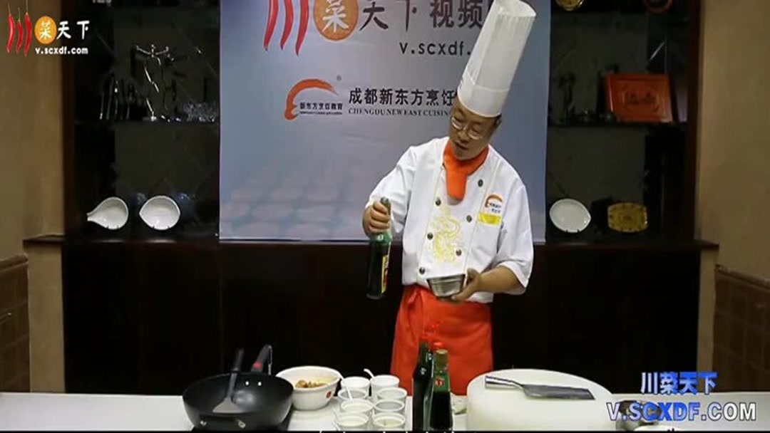 宫保鸡丁的家常做法视频 厉害的大厨张晓斌宫保鸡丁