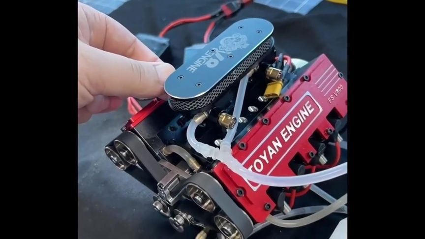 组装V8发动机模型发动机 #男人的玩具 #模型玩具 #科技感爆棚