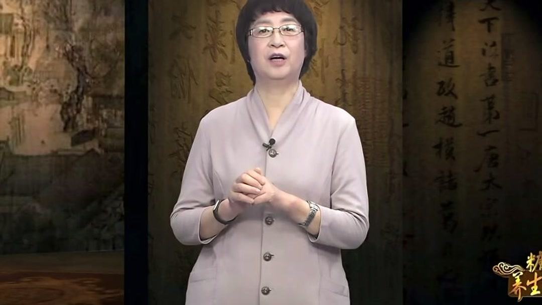 女性冬天吃梨好处多 生吃祛火熟吃润肺