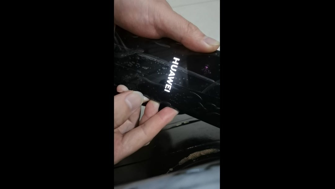 出差旅游遇到一台华为手机密码忘记联id激活设备关联解开视频方法