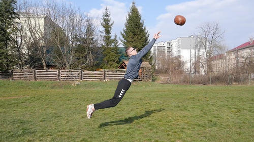 可以自嗨的排球训练!Explosive Jump And Speed