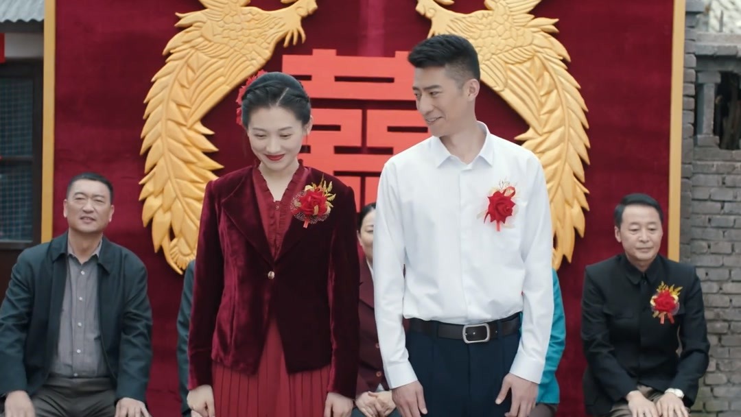 亲爱的孩子们:穆家白家化解恩怨,穆林和白歌甜蜜大婚,幸福美满