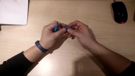 正姿笔笔芯安装方法