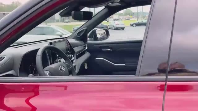 丰田全新大七座SUV,2021款丰田皇冠陆放实拍