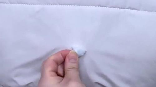 羽绒服不小心划伤,用这个补丁贴就能修补好,想买新衣服没可能了!