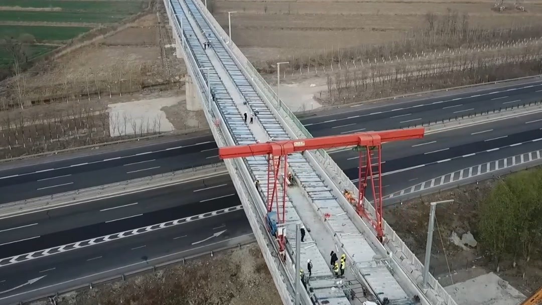 京滨铁路宝坻至北辰段无砟轨道施工全部完成