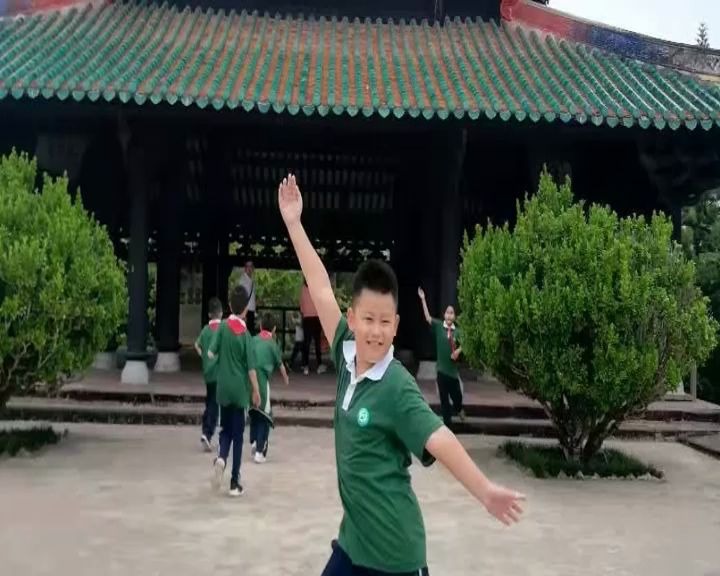 小学生英语向全球抗疫英雄致敬-我们都是战士!| 陈浩阳(3年级)