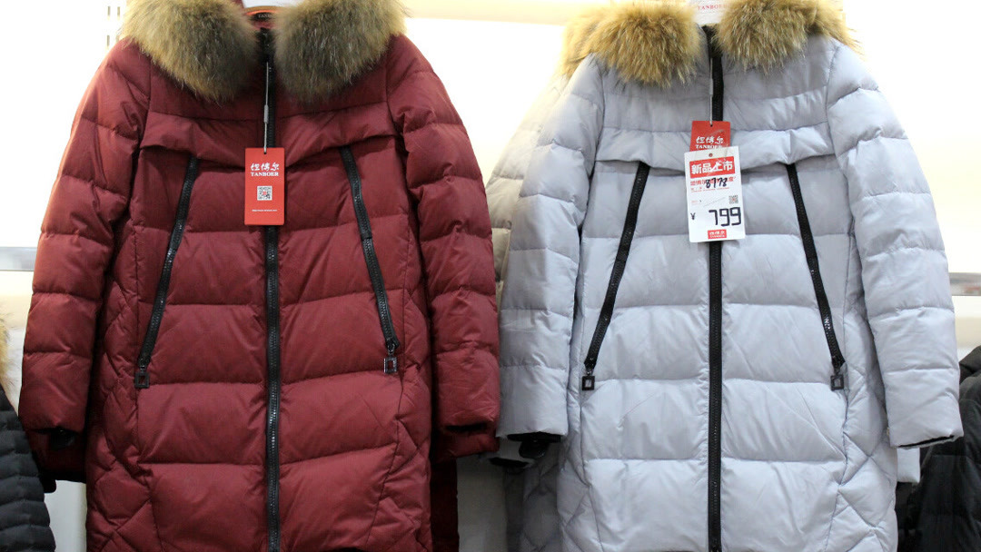 买羽绒服要学会看标签,这些猫腻店员不会说,学会不怕被坑