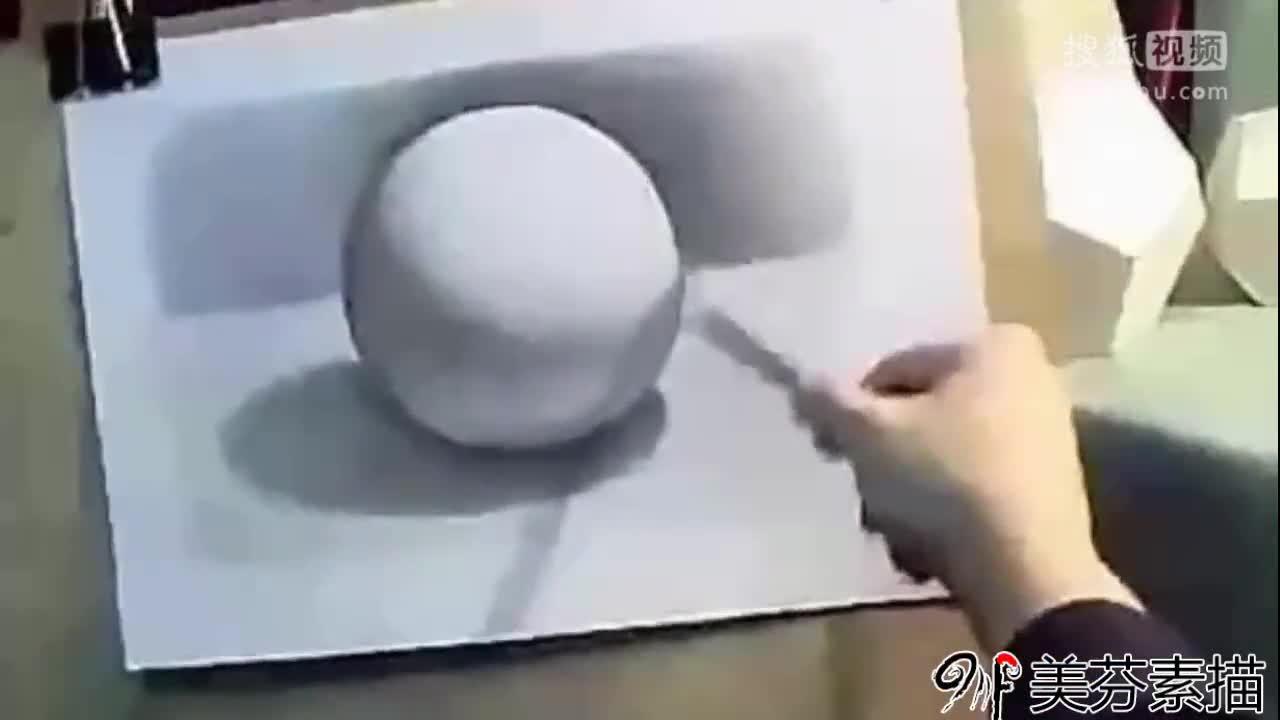 ...教程:表现几何形体球体立体感的诀窍!新手素描石膏体球体的画法步骤!