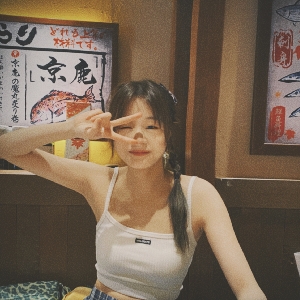啵一口桃桃奶 