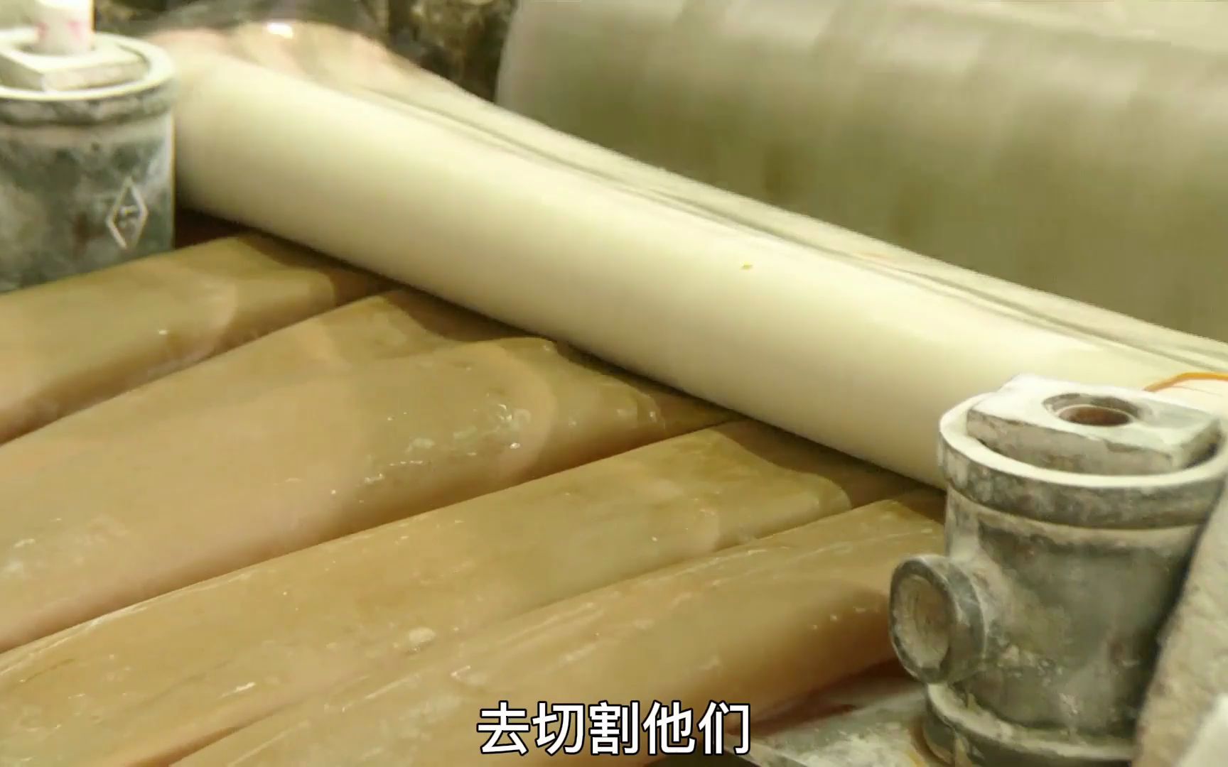 每天4000万个橡皮筋,是如何制作的