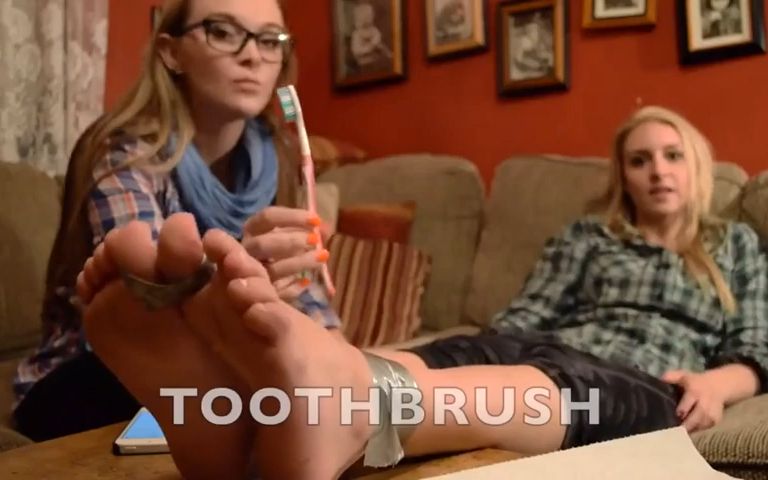 可爱小姐姐们的互相憋笑挑战挠痒痒篇