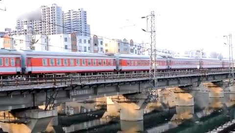 火车视频集锦 沈阳线火车运行