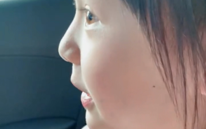 王果儿 @好吧我叫王果儿 爱你孤身走暗巷 爱你不跪的模样 爱你对峙过...