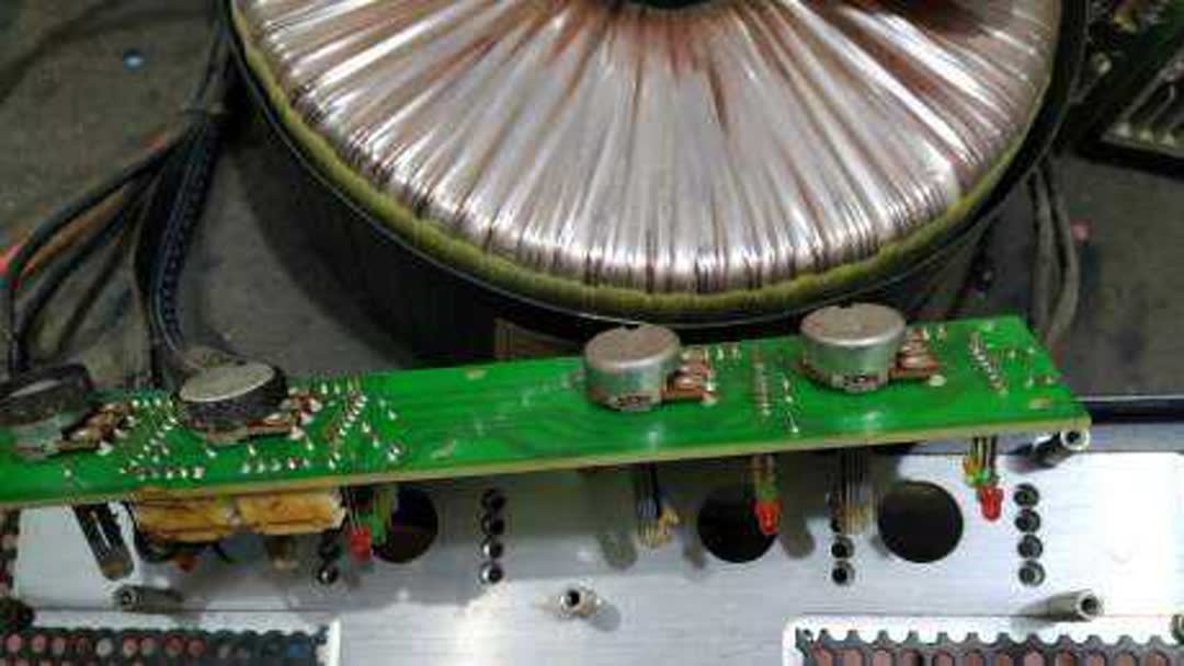 专业功放机音频输出无声音,检测是音量电位器有问题