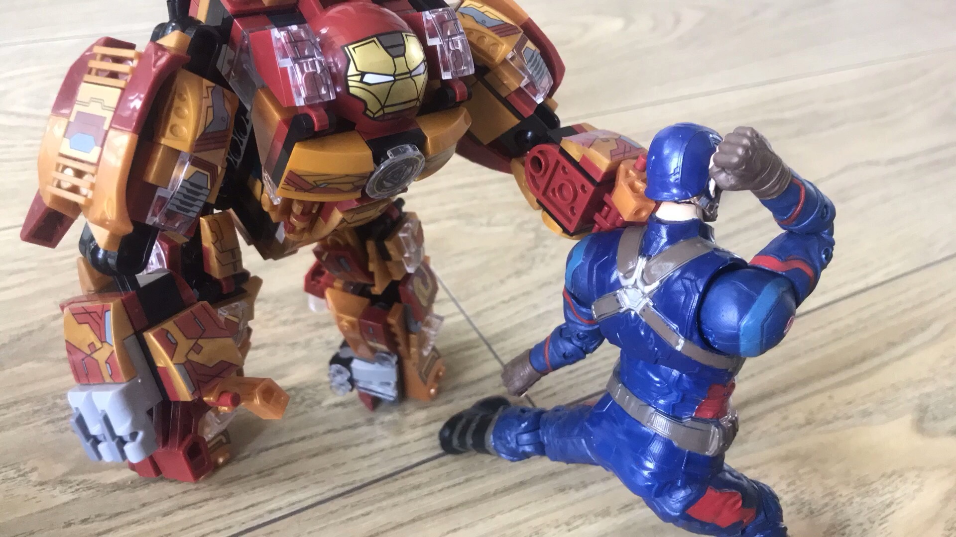 教你用几个复仇者联盟玩偶做一个定格动画