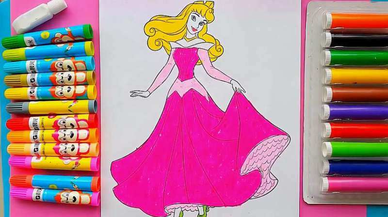 美丽的公主简笔画涂色教程