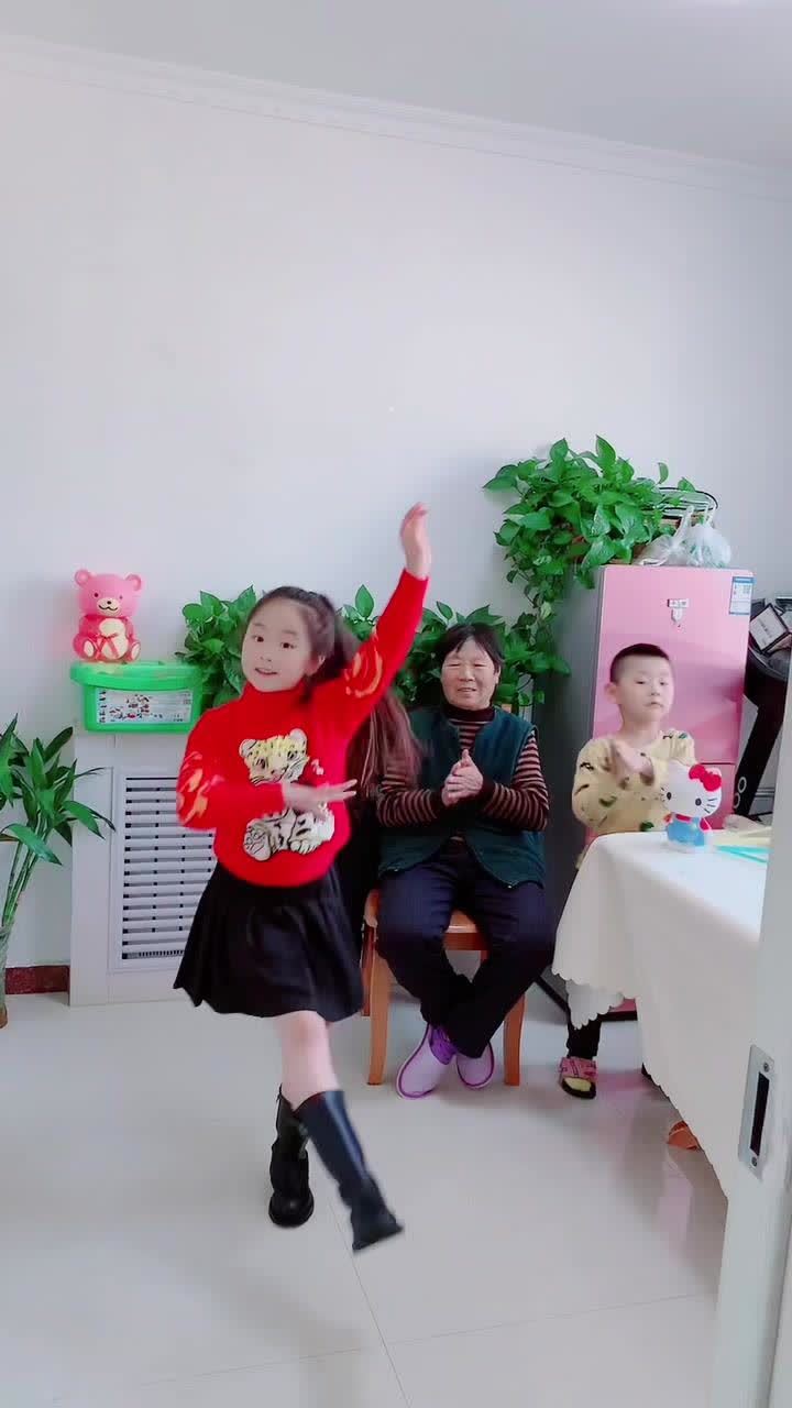 新年新舞蹈,简单又喜庆的秧歌扭起来#你好2022