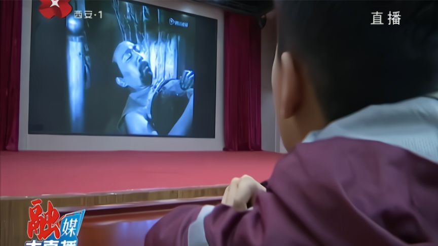 主题班会缅怀革命先烈,学生:做一个新时代的好少年