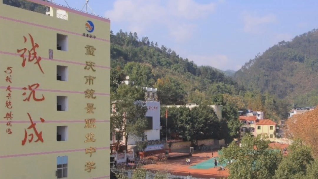统景职中小哥哥为你演示酒精喷壶的使用!