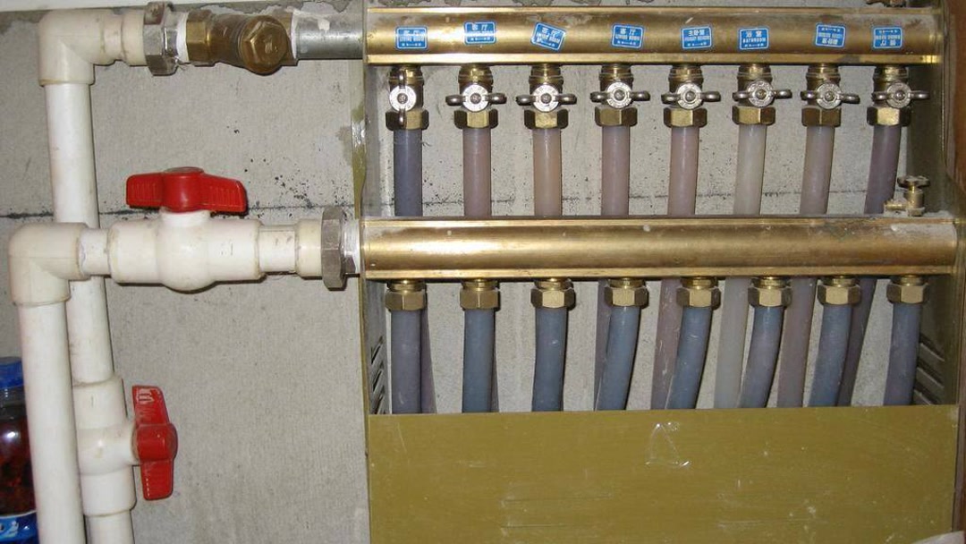 地热暖气水管不热?不用花钱找人修,自己就能解决,温度升高