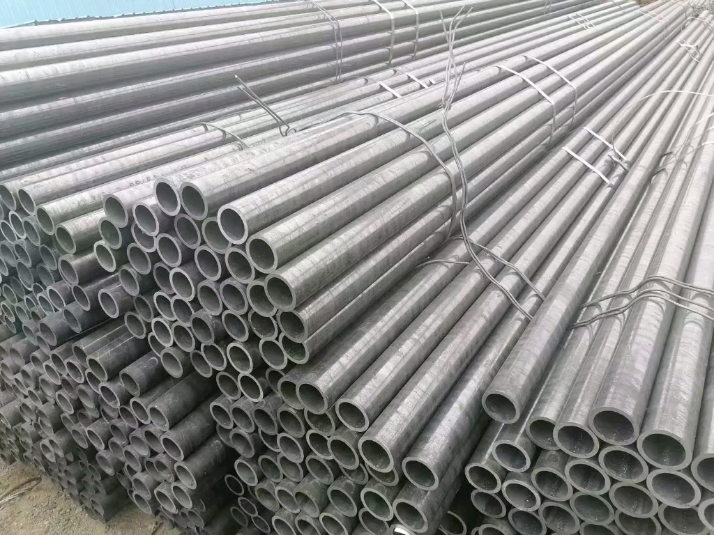 抛光后的管子14个厚直径77的精密无缝钢管