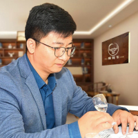 酿酒师梁进忠 