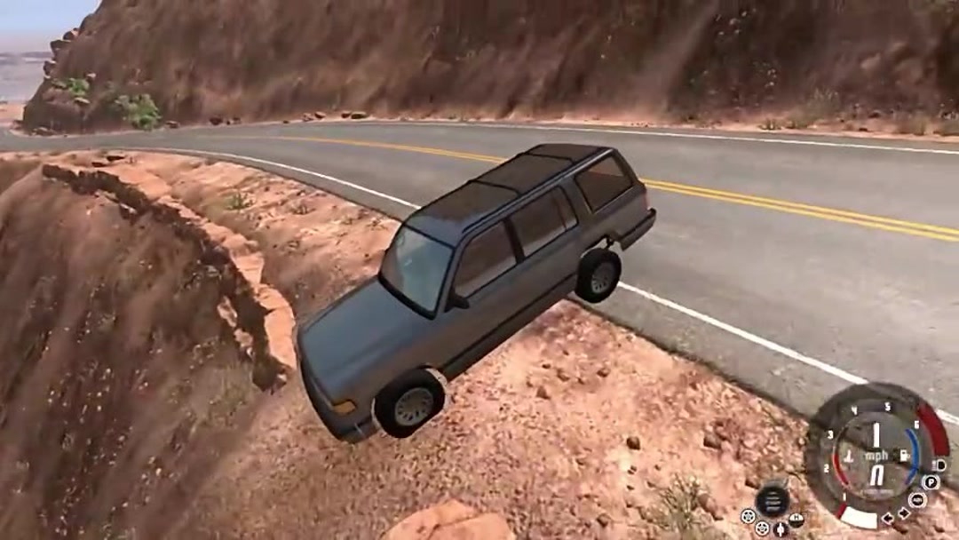 ...驾驶越野车沙漠越野测试 冲出高速公路测试 高空坠落测试 碰撞测试