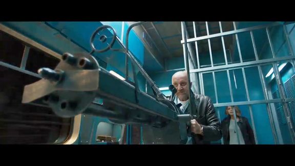 俄罗斯动作大片:战斗民族就是强悍,搬出加特林射杀吸血鬼