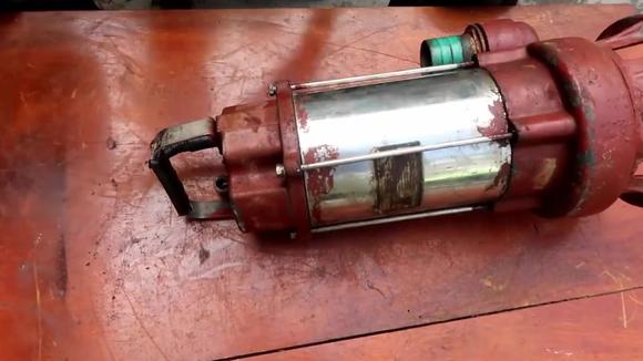 不记得这是第几个被修好的潜水泵