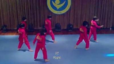 龙拳小子:校园晚会上,林秋楠带着龙拳小子表演节目,场面太嗨